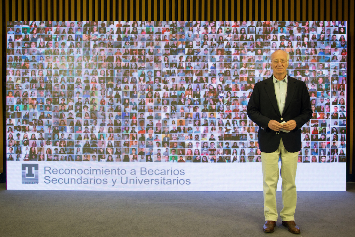 Over 1,250 students recognized for their outstanding academic performance