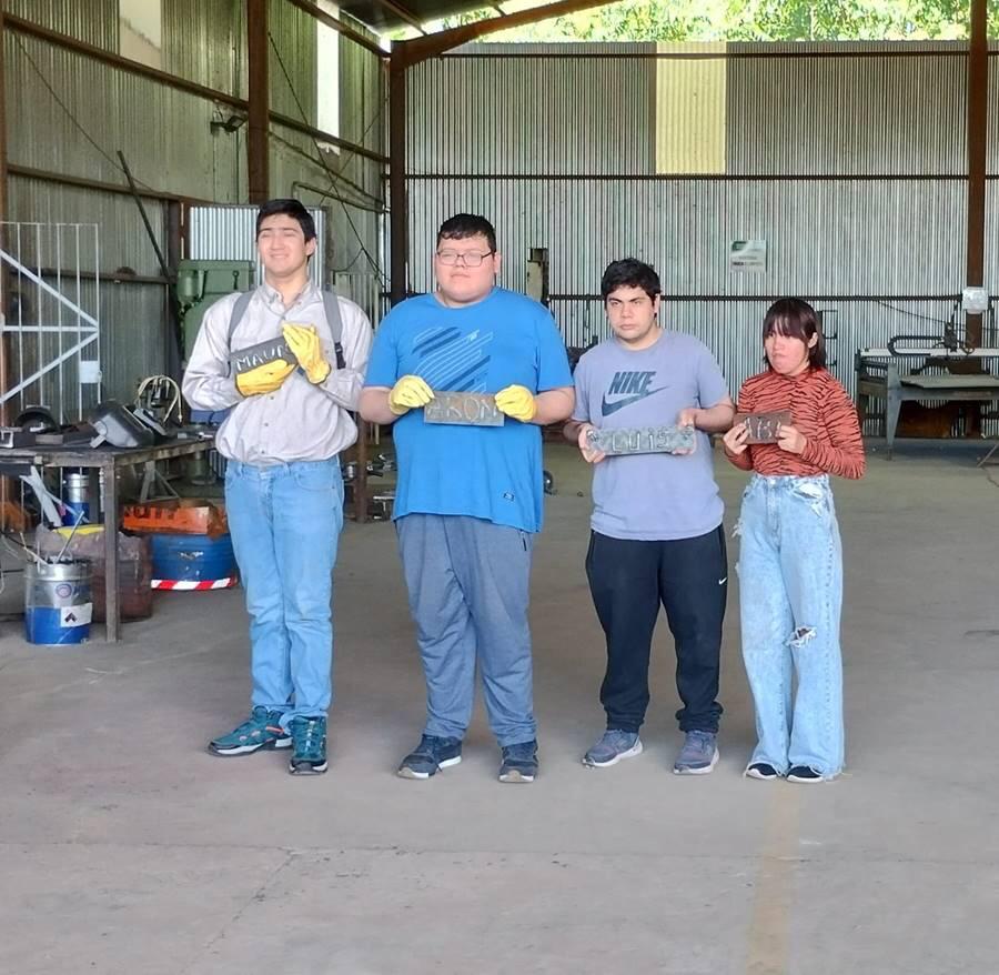 A brillar, soldadora en mano